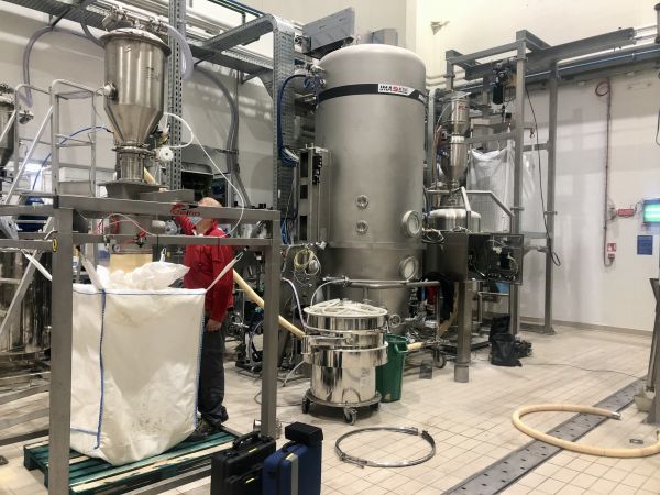 Pneumatic conveyor for spices