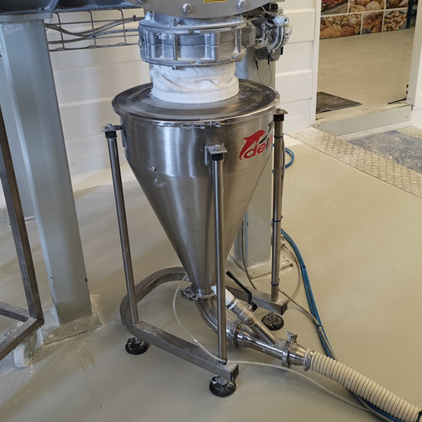 Delfin Pneumatic Conveyors product intake hopper